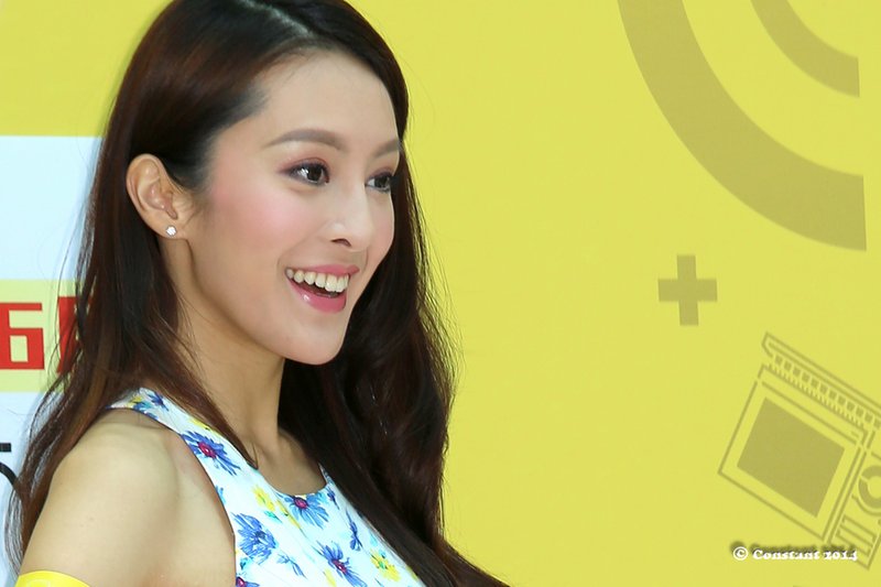 Kelly Cheung 張曦雯 -- fotop.net photo sharing network